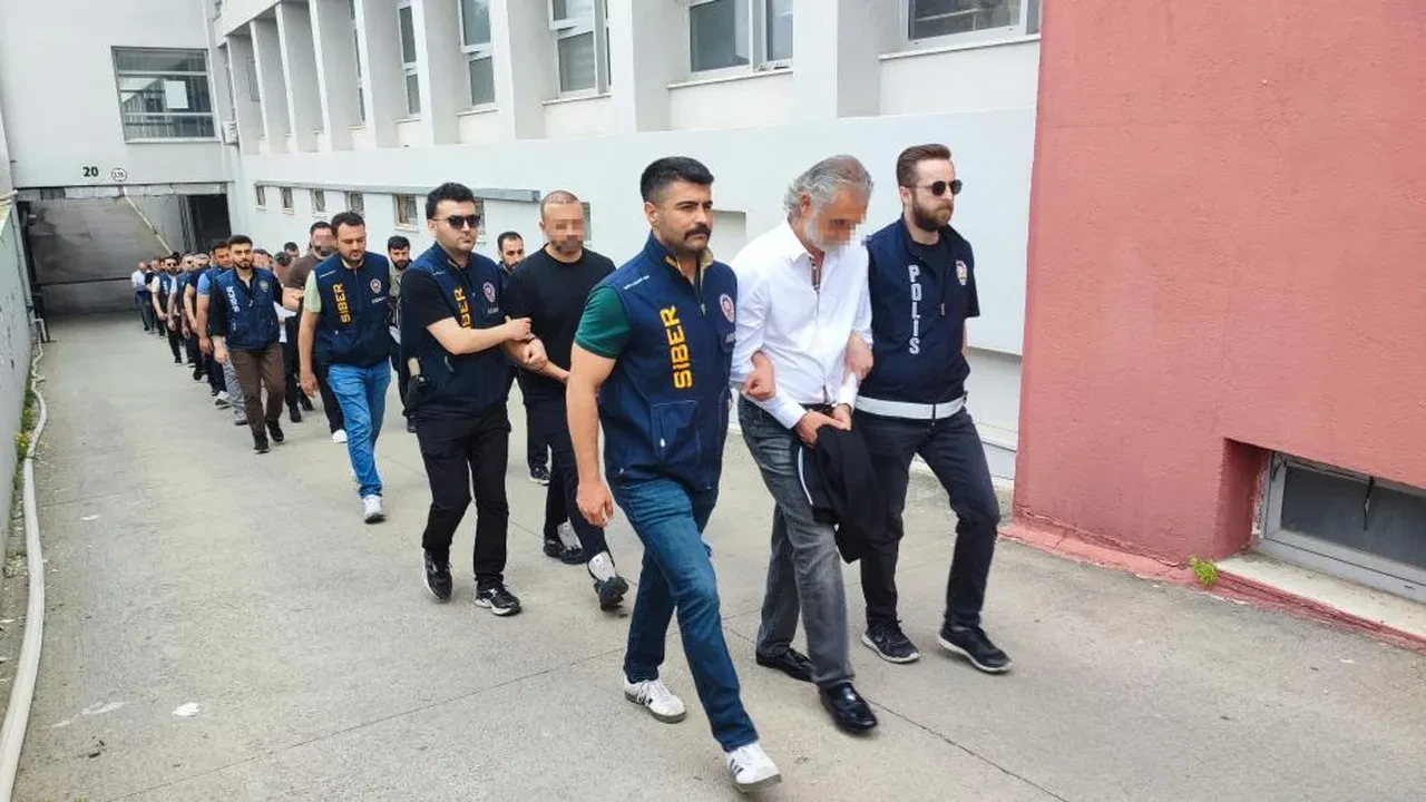 Çökertilen çeteden Rasim Ozan Kütahyalı'ya uzanan yol! Telefon şifresi ...