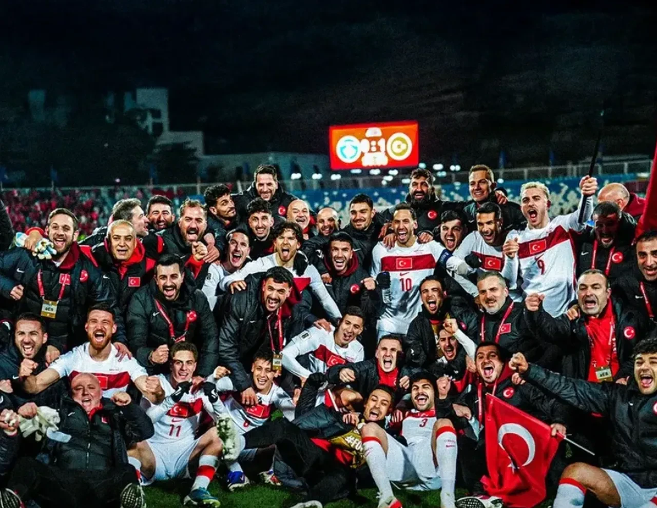 Herkesin gözü üzerindeydi: Sefo A Milli Takım için hazırladığı şarkıyı ...