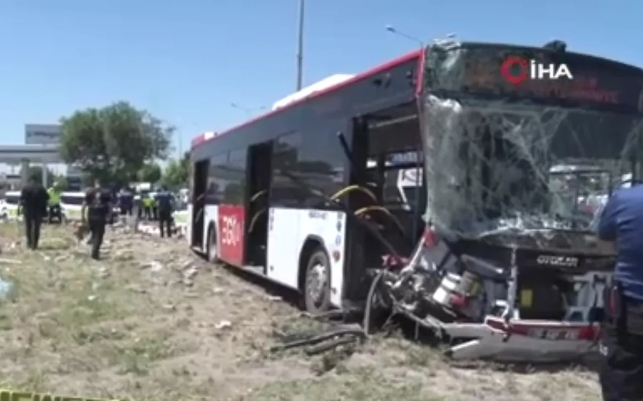 Ankara'da EGO otobüsü kaza yaptı! Ölü ve yaralılar var | TGRT Haber
