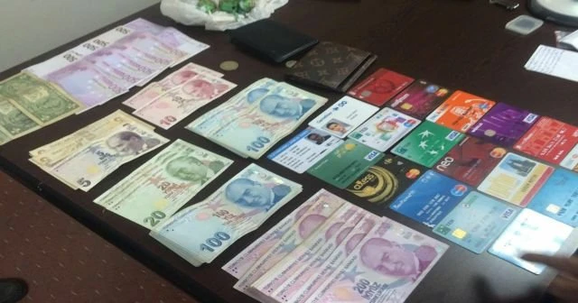 Atalay Filiz'in üzerinden çıkanlar şaşırttı | TGRT Haber Atalay Filiz'in üzerinden çıkanlar şaşırttı | TGRT Haber
